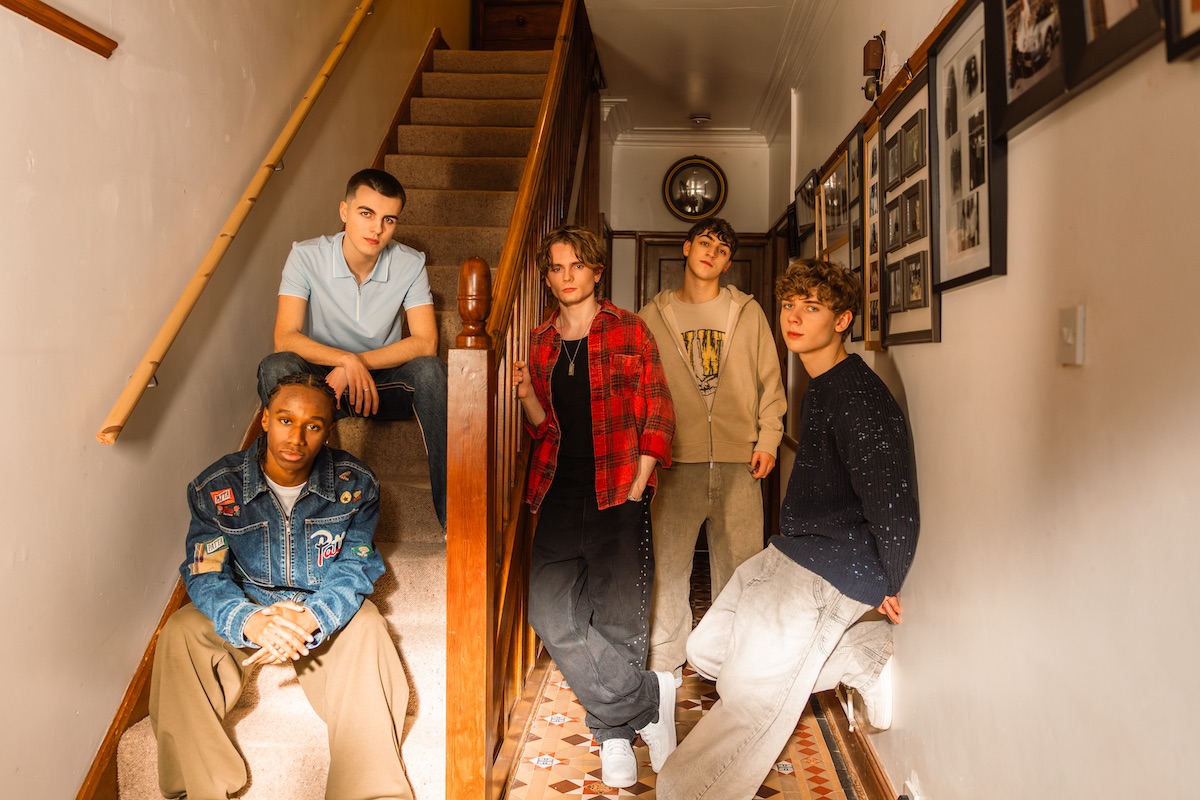 Absnt Mind strip it back with ‘Allestree Lane’ – FOR THE FANS
